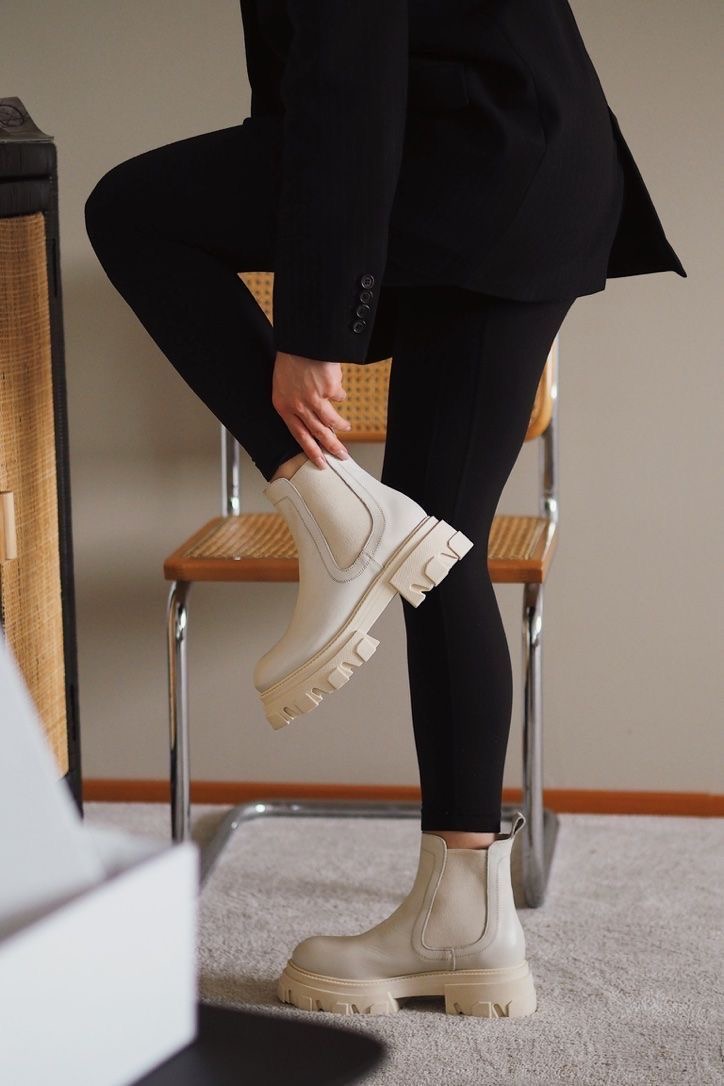 Winter Boot Trends | The Thrill of the hunt